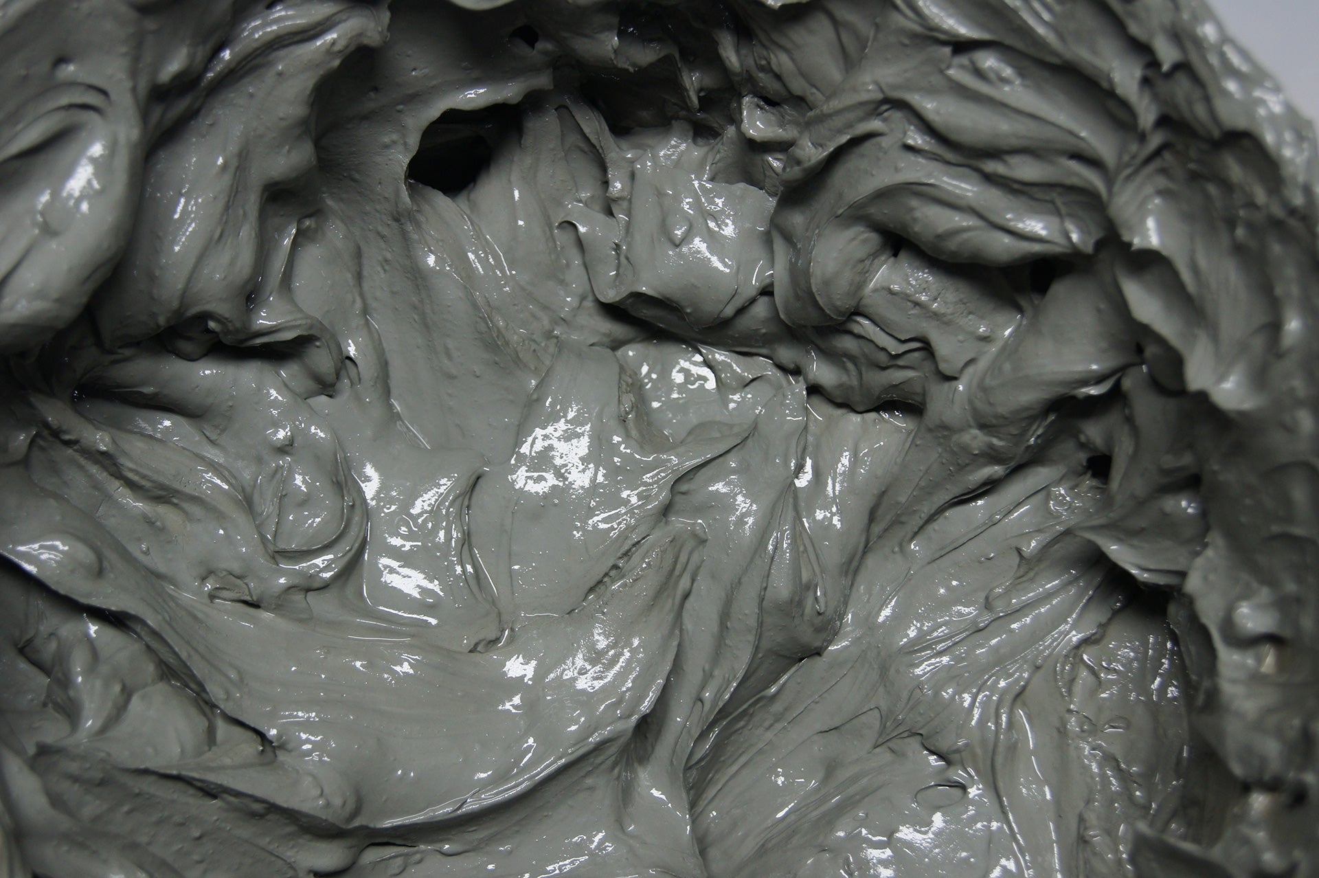 Uniqueness of Mineral Microbiome Clay – Back To Earth Skin